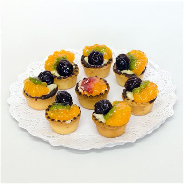 Tarte mici la platou nr 85 - Dracula Cakes Londra